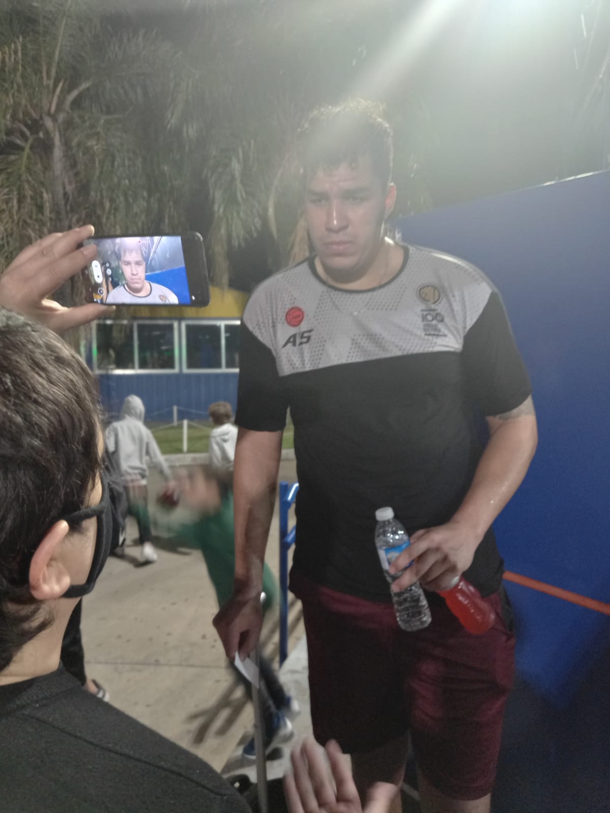 Michael Buchanan, pura potencia en el poste bajo para Olímpico de La ...